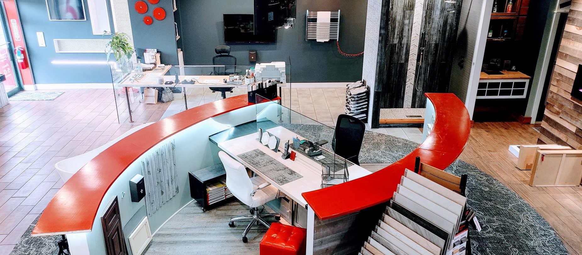 CO LAB CENTER | Affordable Designer Experience